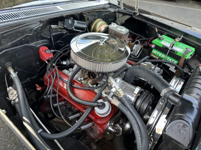 1957 Pontiac Chieftain – Matthews Memory Lane Motors